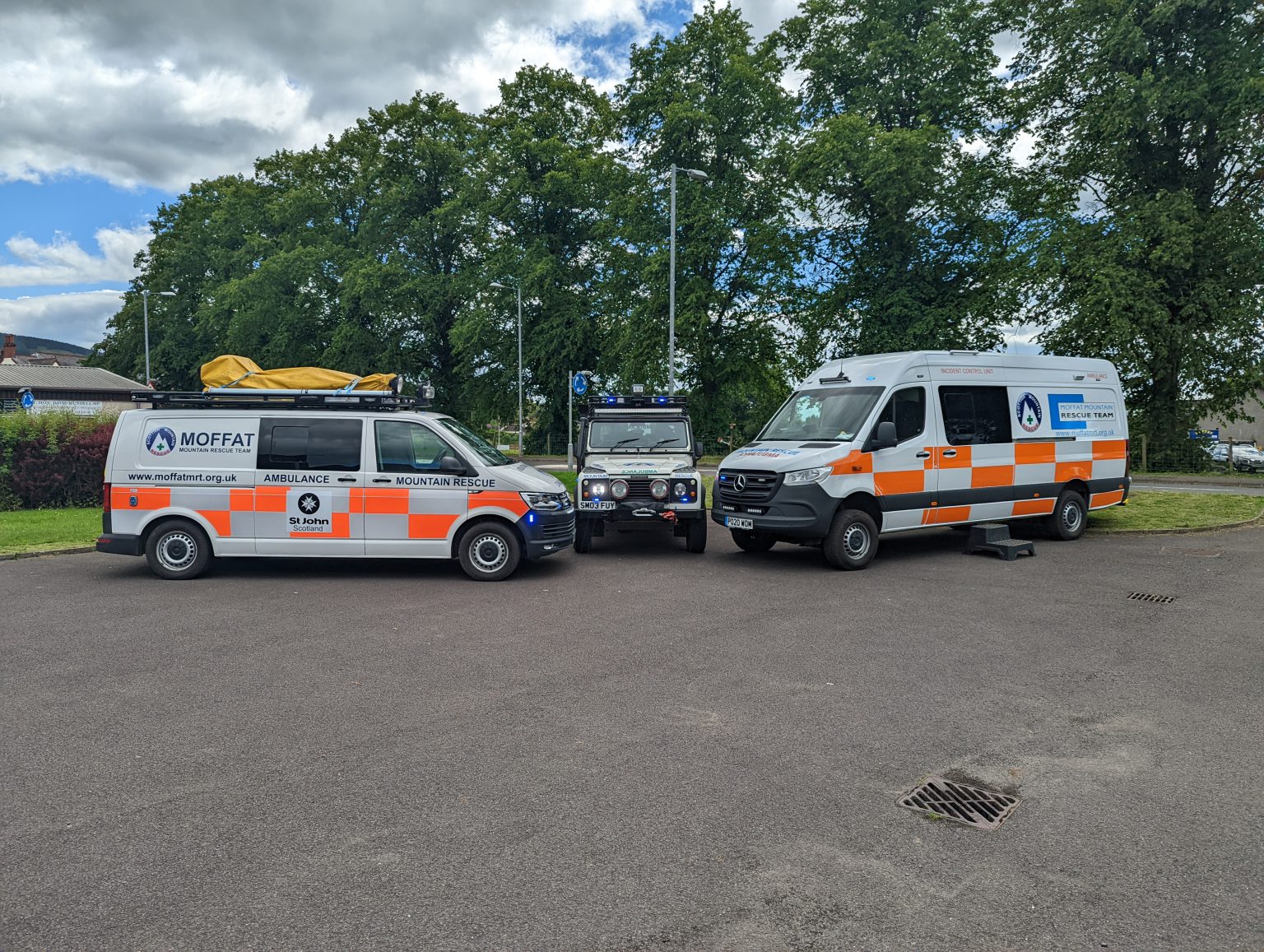 Mountain Rescue Team Control Vehicles - Scottish Mountain Rescue